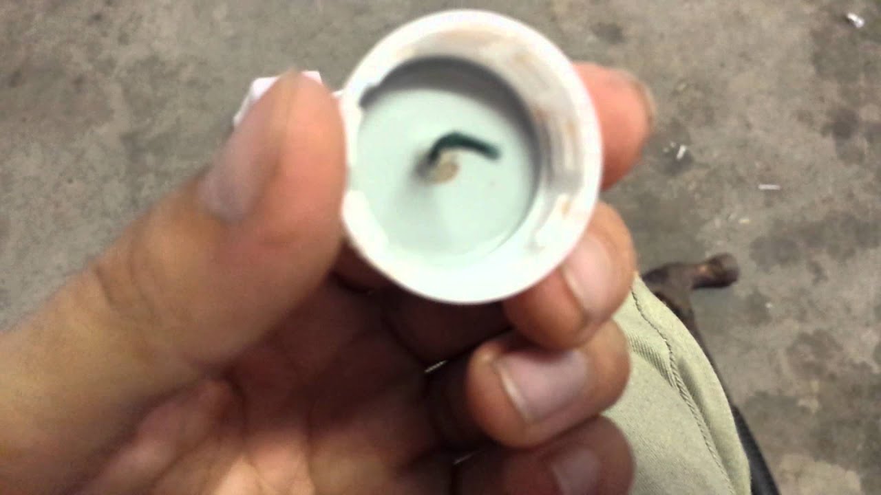 How to make piccolo pete bomb! - YouTube