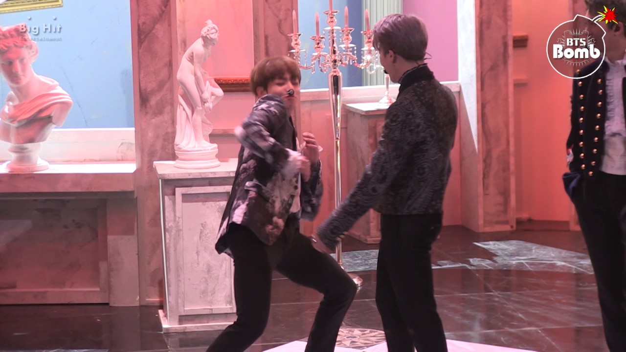 [BANGTAN BOMB] Jimin’s best dance imitation by Jung Kook - BTS (방탄소년단 ...