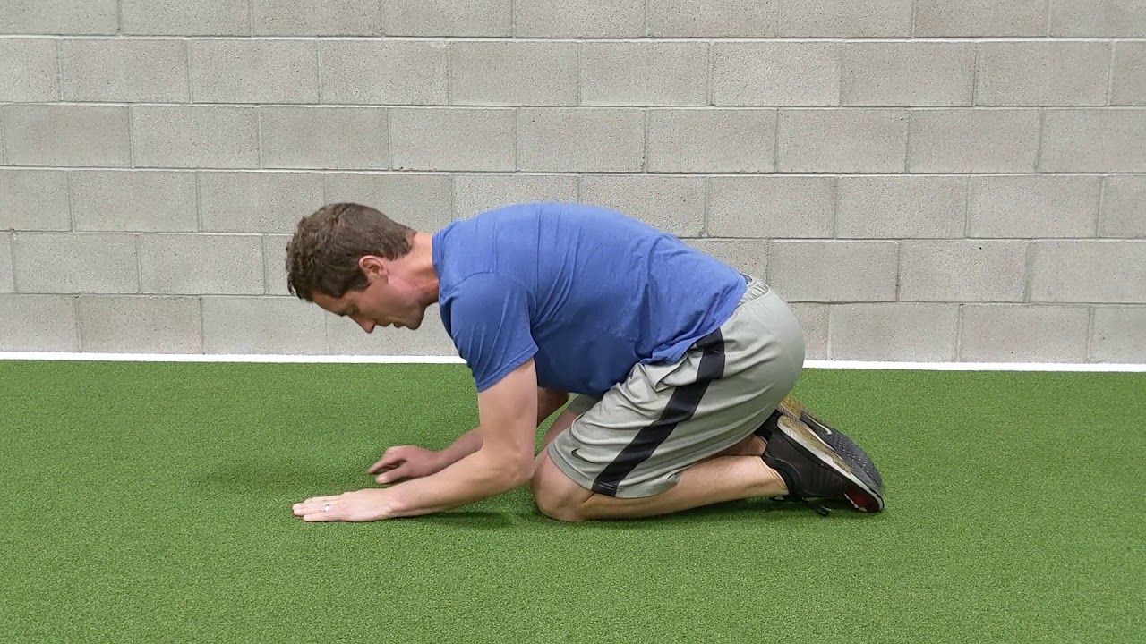 Thoracic Rotation Self Test - YouTube