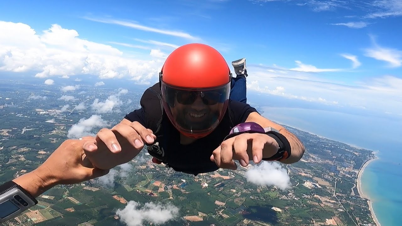 SkyDive A-License Check Jump - YouTube