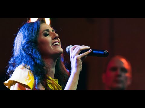 Cotuit Cocktail Hour with Emily Wade Adams and Malcom Granger: Night 1 ...