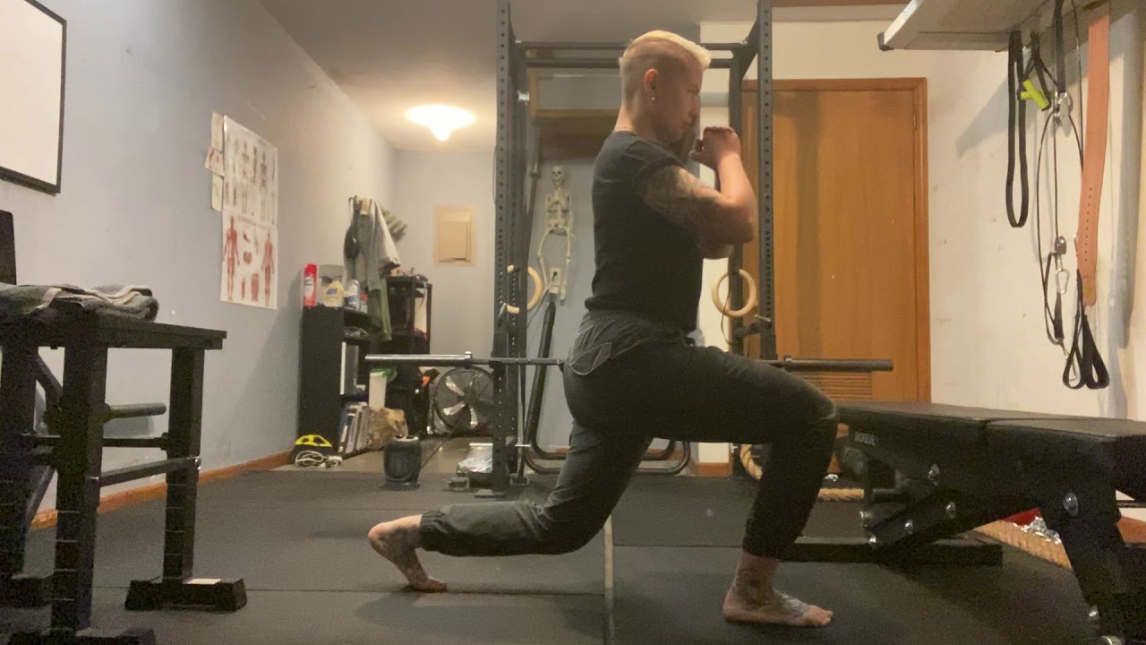 Isometric Lunge with Bodyweight - YouTube