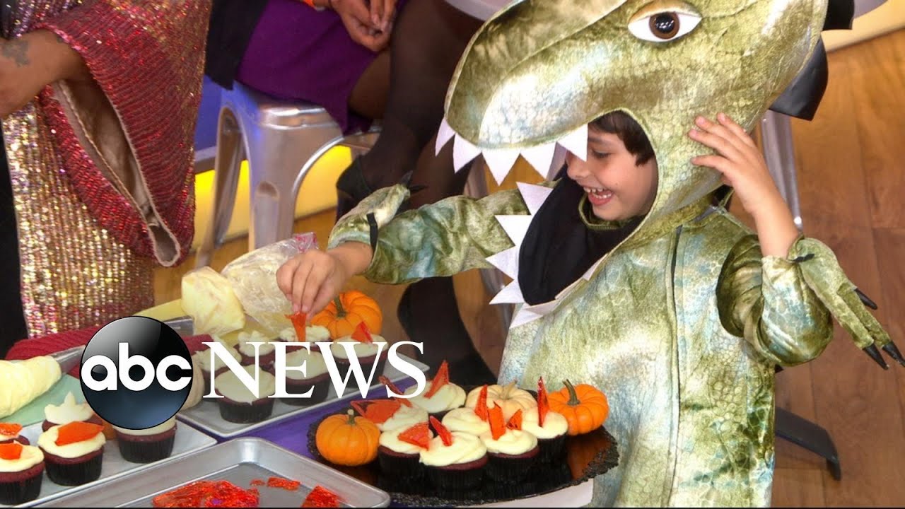 Scary dessert recipes that make the perfect Halloween treats - YouTube