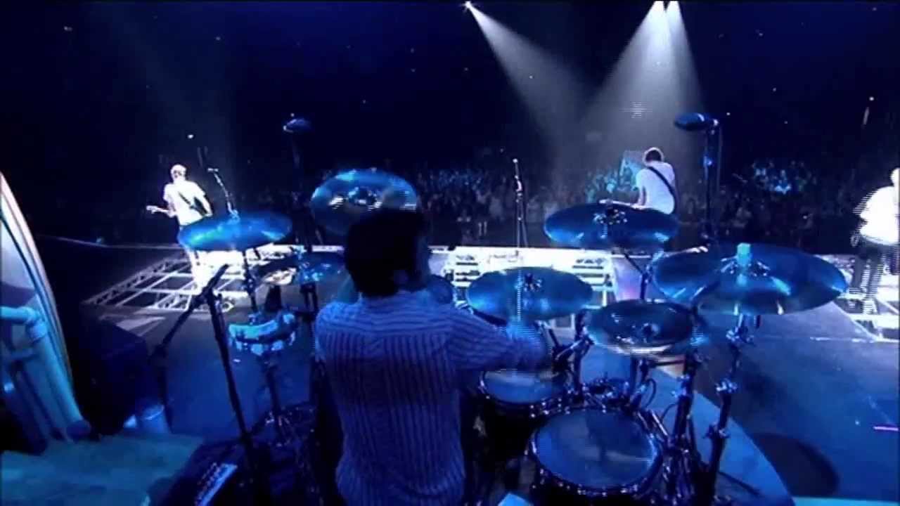 McFly - Surf Medley - Motion In The Ocean Tour 2006 - YouTube