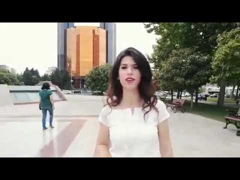 Güclü qadın öz ayaqları üzərində dura bilən qadındır .