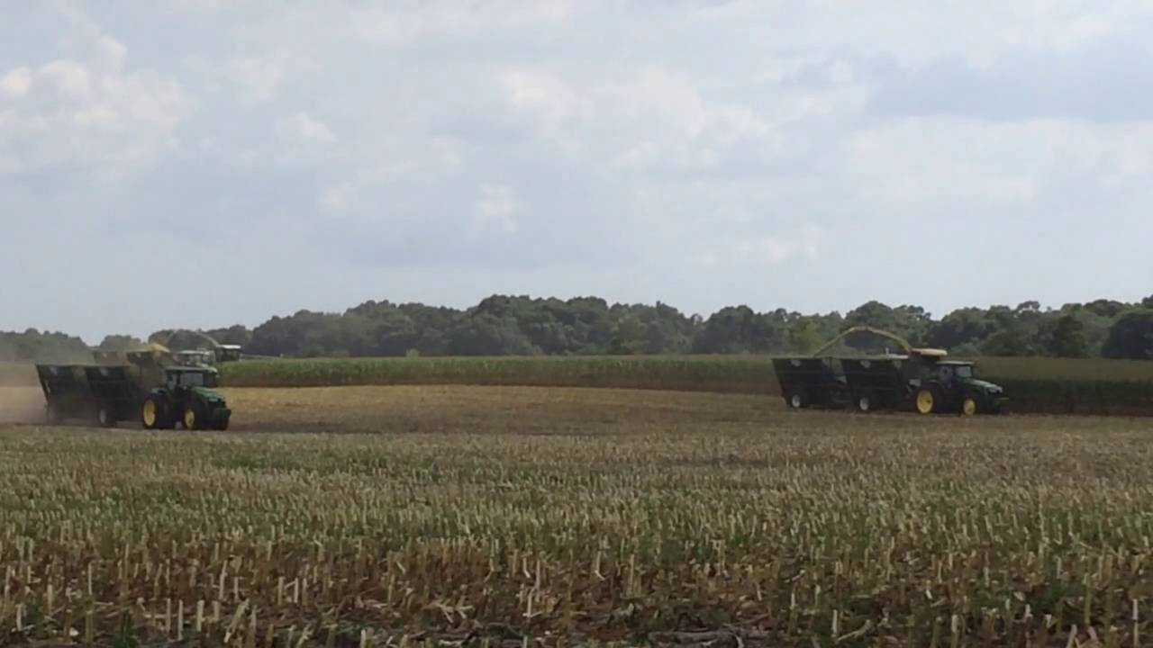 Krone Big X 750C CAT Engine - YouTube