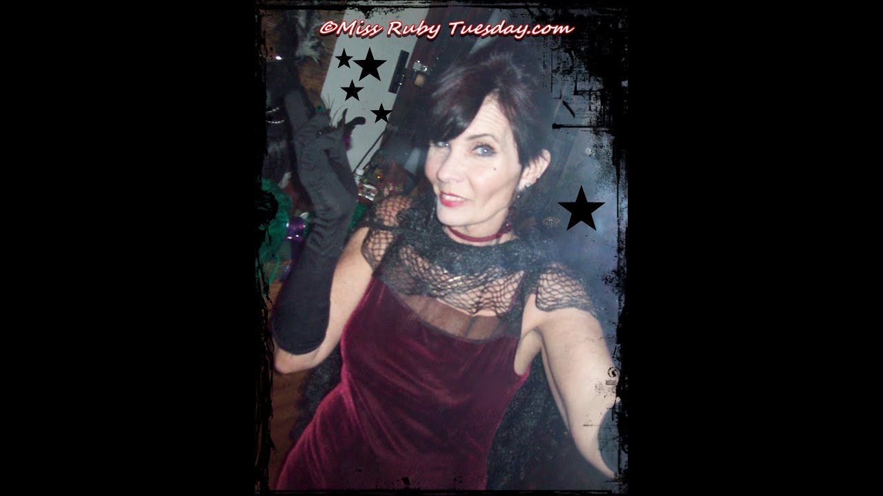 Miss Ruby Tuesday- Boys Like Blondes... Men Prefer Brunettes (Strip ...