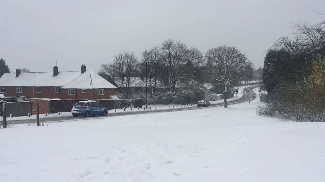 Heavy Snow In Walsall - Slow Motion Part 2 - YouTube