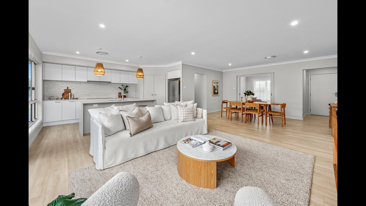 1F West St, Greta - YouTube