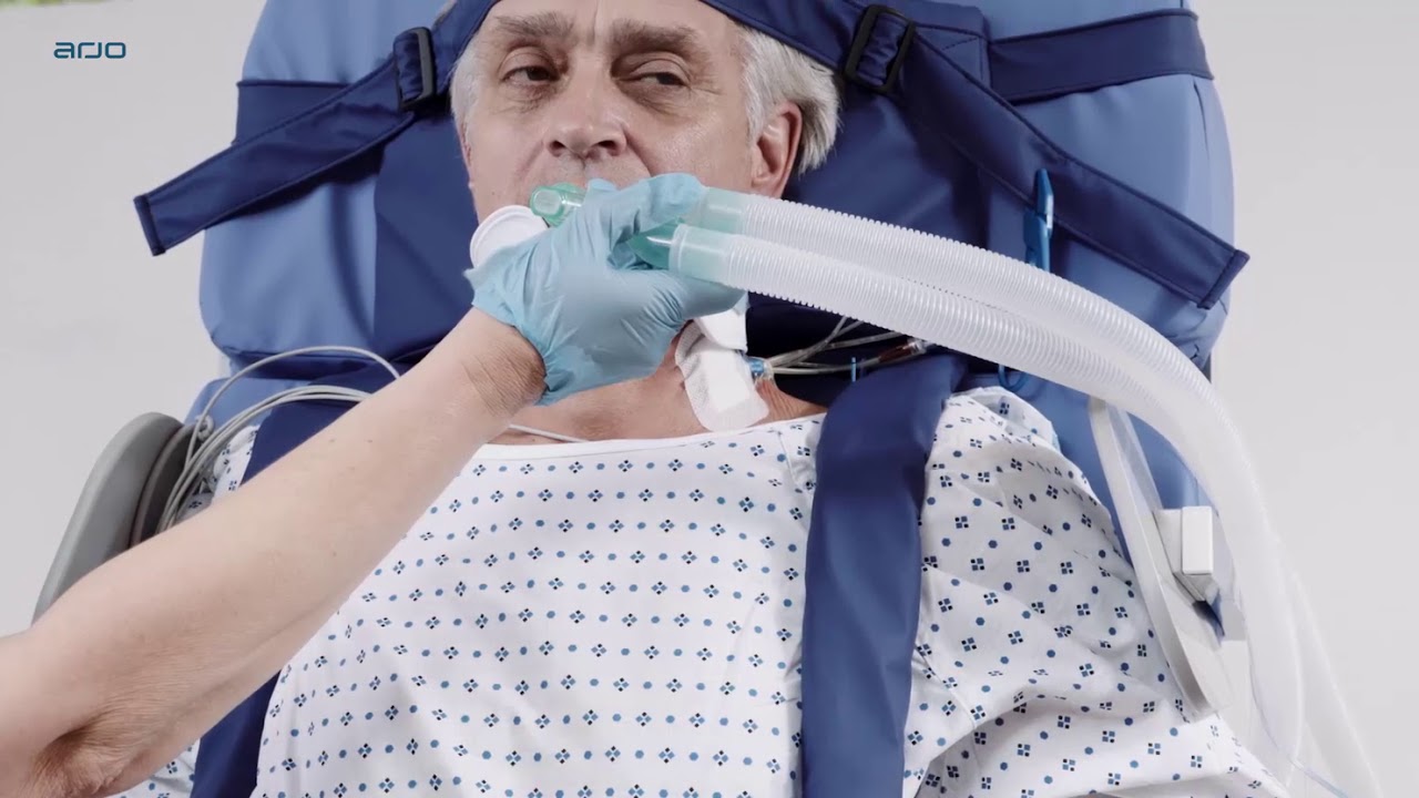 Tilting and standing in Sara Combilizer | Early Mobility | Arjo Global ...