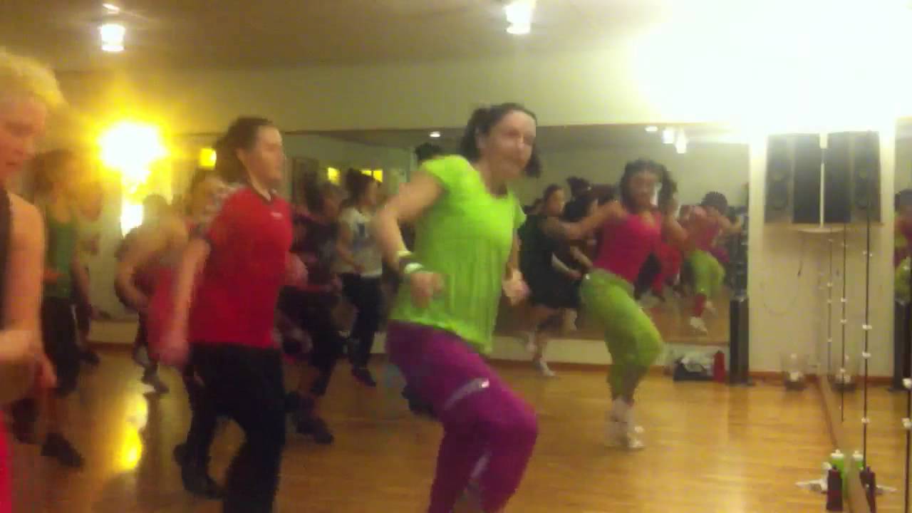 Danca do Alarme- zumba- Raquel call coreografia-Laponiafysi - YouTube