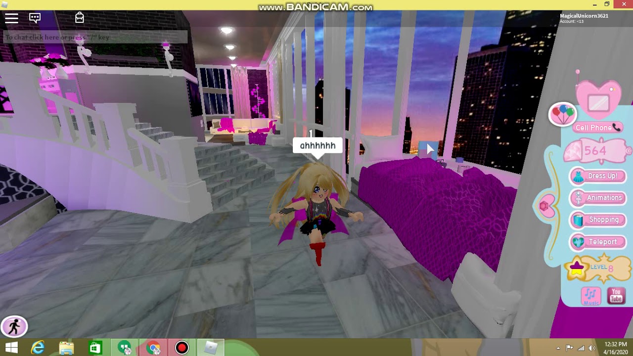playing royale high in ROBLOX - YouTube