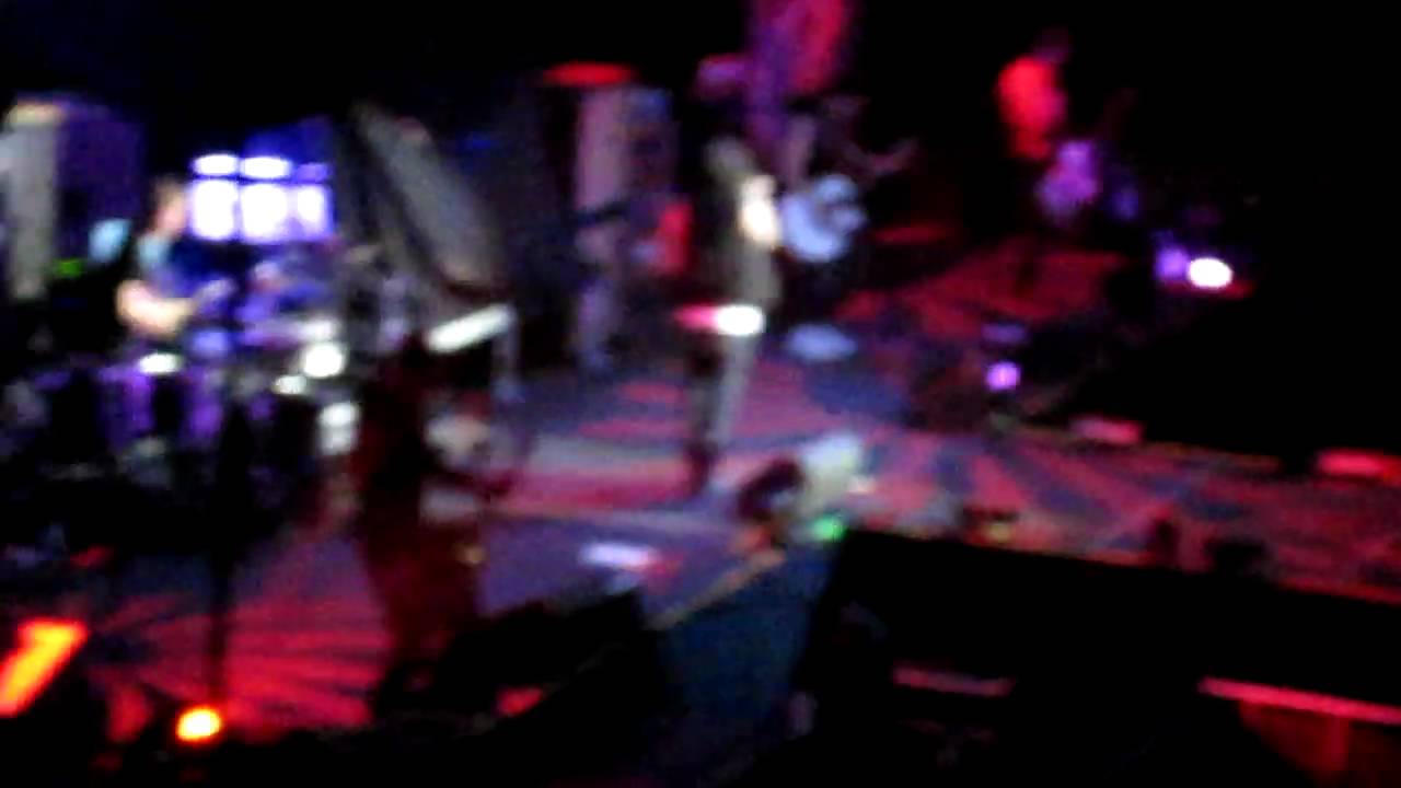 Stereos @ Hedley Calgary Concert: Butterflies March 28th 2010 - YouTube