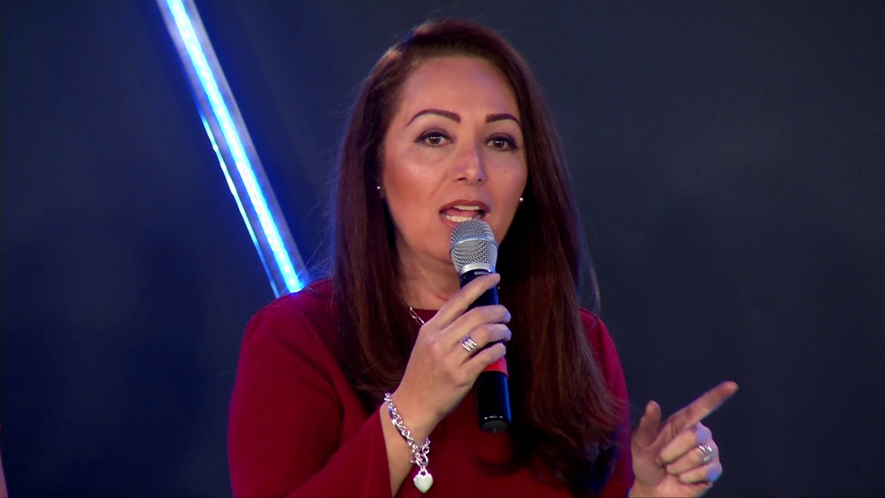 Penny Rivera - "Mujeres Que Pelean Batallas". - YouTube