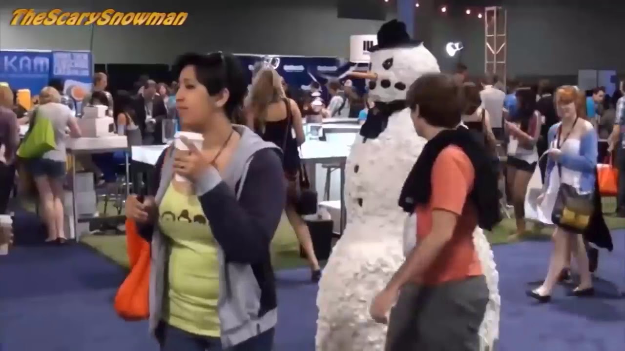 Scary snowman prank #1 - YouTube