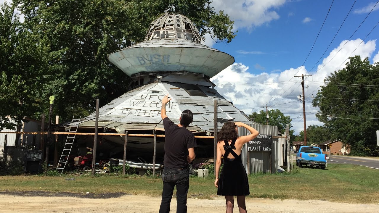 UFO Welcome Center (Bowman, SC) - YouTube