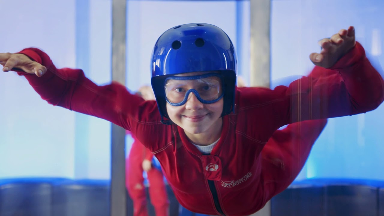 The Legendary Flight of Melissa | iFLY Toronto Indoor Skydiving - YouTube