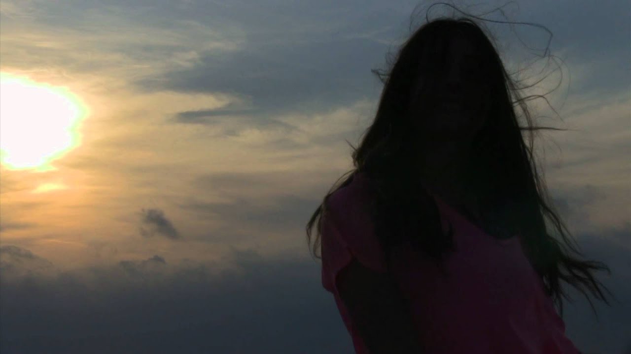 Oranje bus welcomes summer 2012 (promo video) - YouTube