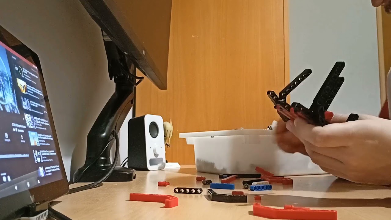 double laptop stand build with Legos EASY DIY - YouTube
