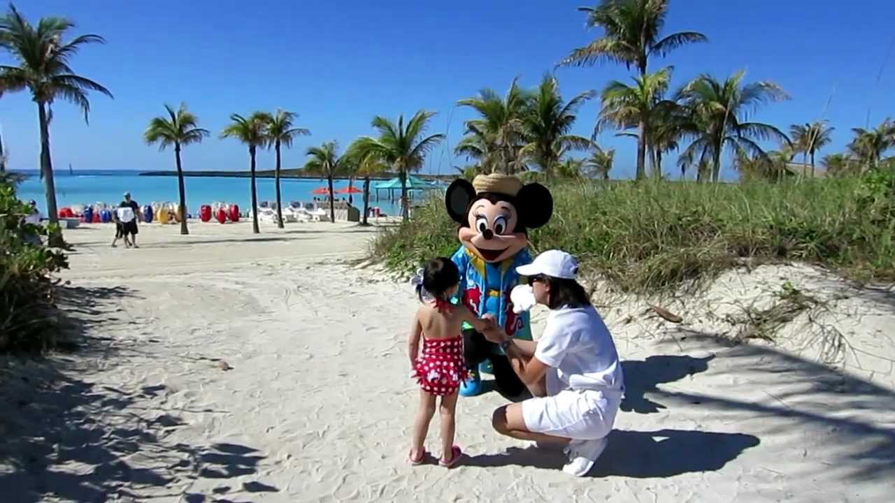 Castaway Cay Minnie Mouse