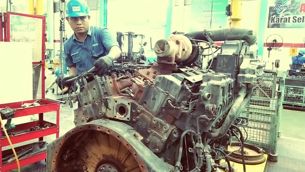 Engine SAA12V140E-3 KOMATSU HD785-7 - YouTube