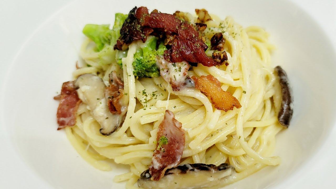 WHITE SPAGHETTI SIMPLE RECIPE - YouTube