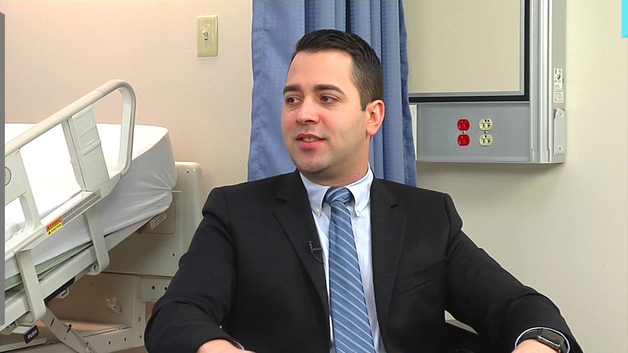 Dr Rafael Cardona habla de Neurocirugía - YouTube