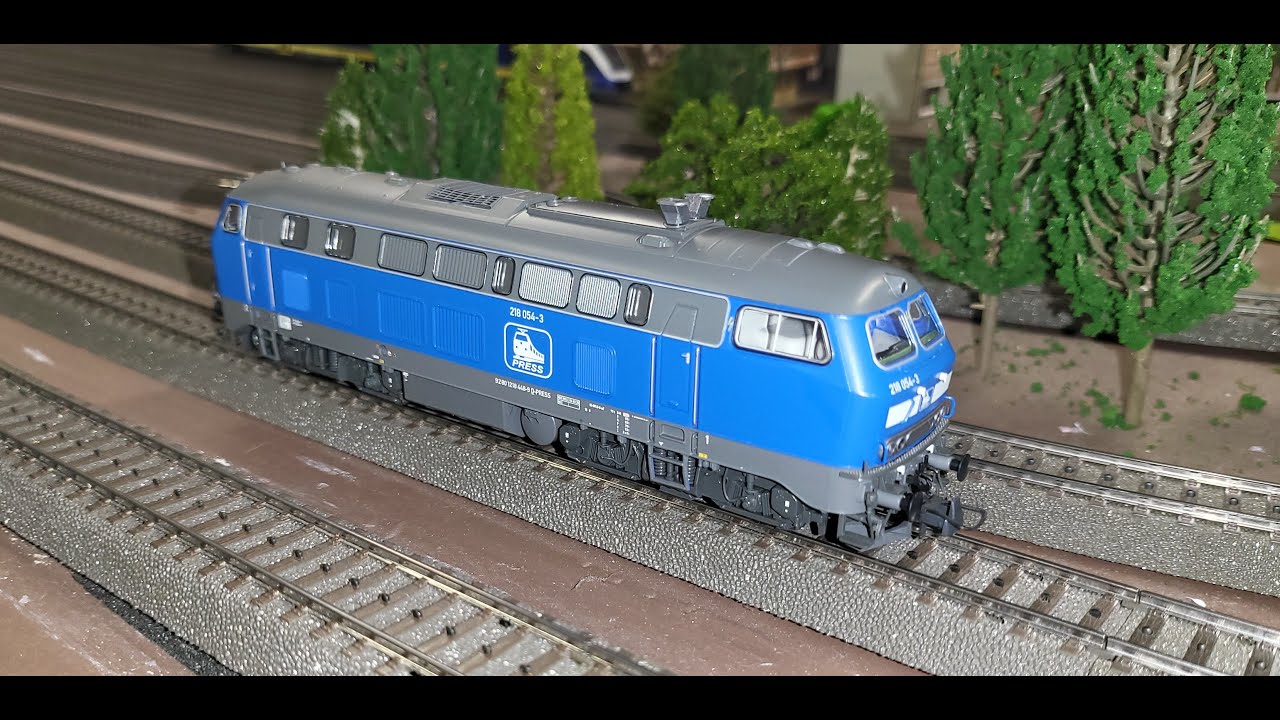 A First Impressions: Roco's BR218 Press Locomotive #218 #märklin # ...