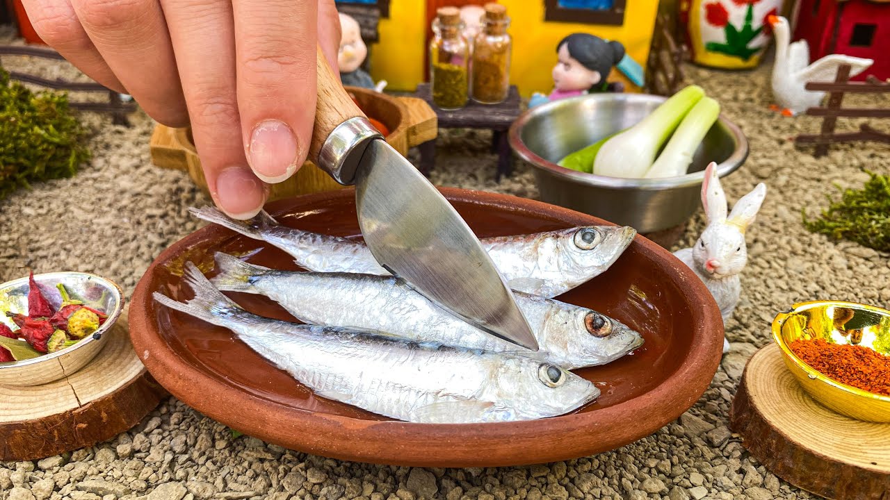 Recipe for fried mini fish in a miniature village! Relaxing cooking ...