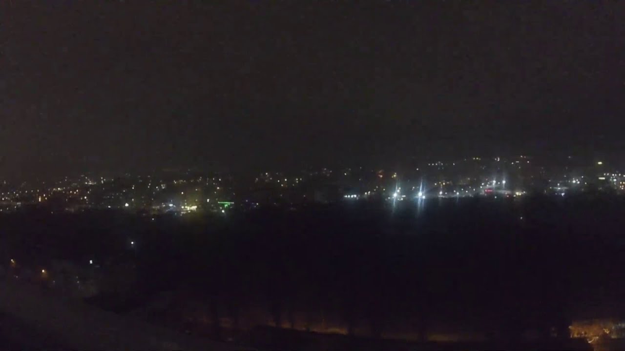 Ukraine War Live Camera Feeds Around KYIV - YouTube