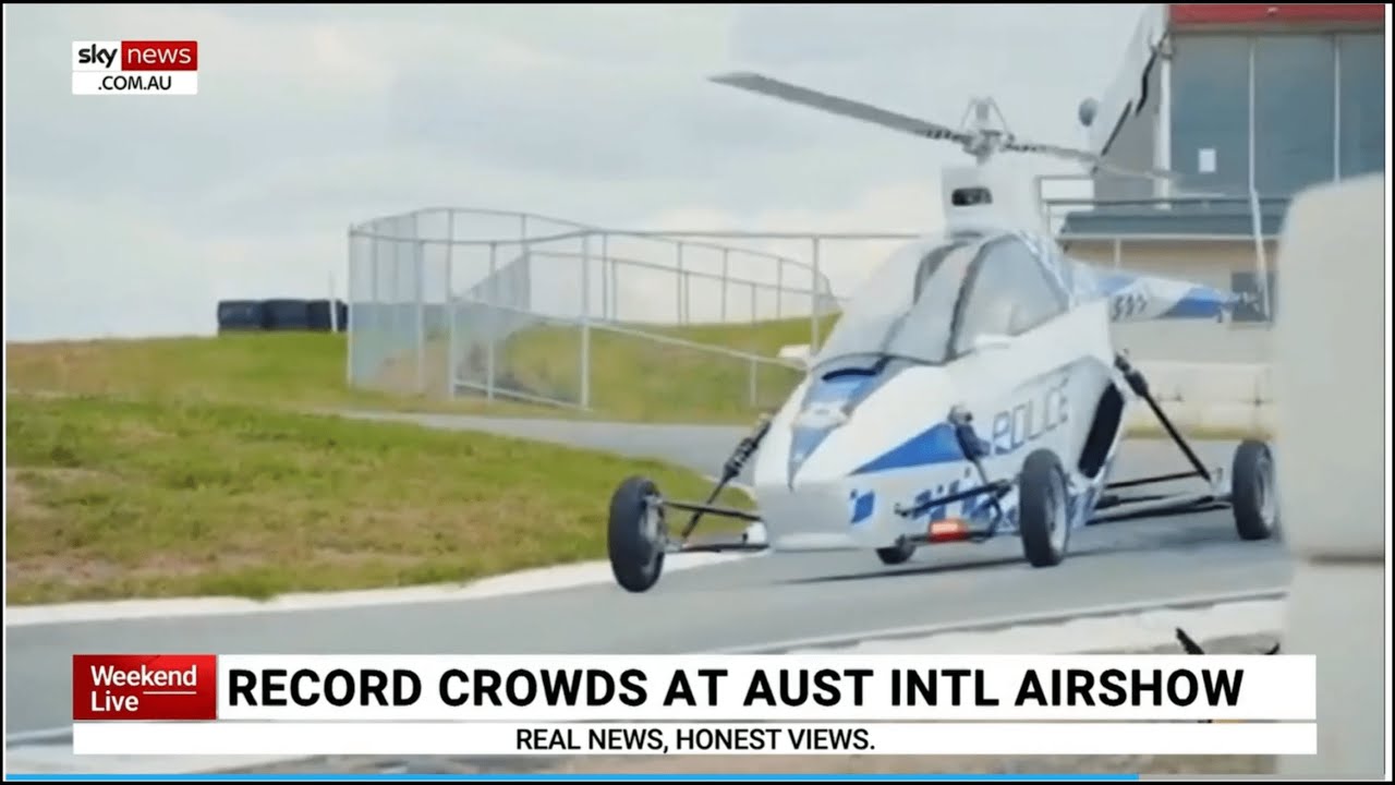 Skynews 'Avalon Airshow highlight: Pegasus police flying car ' - YouTube