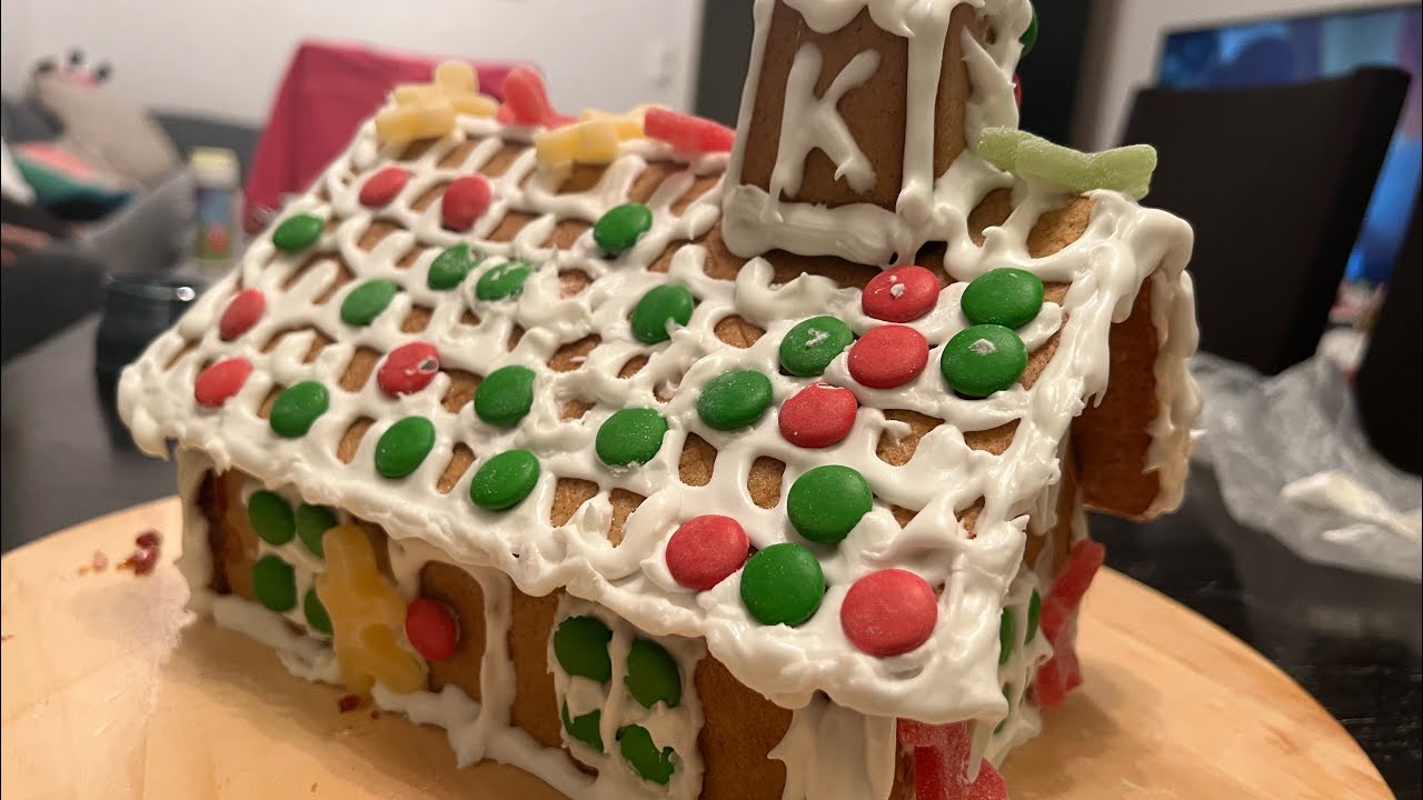 Building and Decorating Gingerbread house with Sky - YouTube