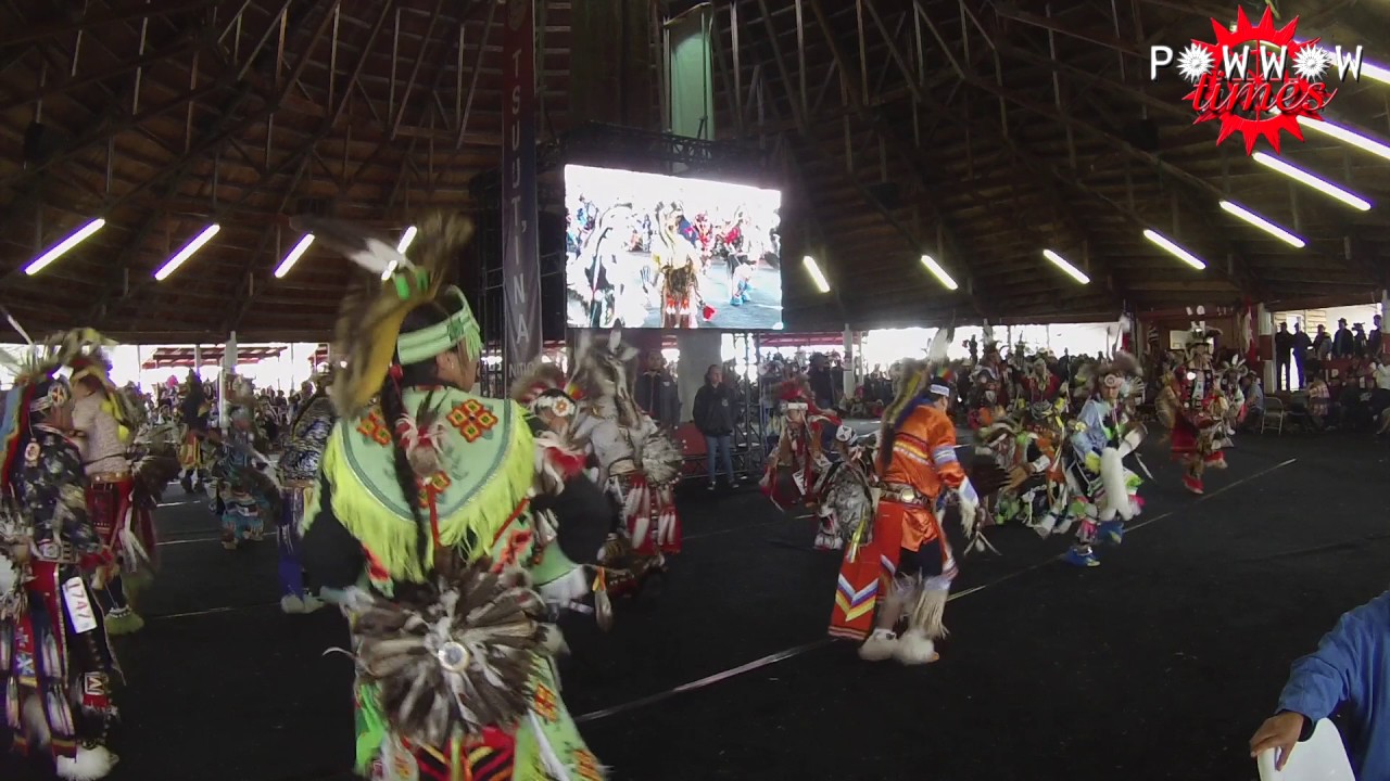 Men's Chicken Special Shake Em' Up @ Tsuu T'ina Powwow 2016 - YouTube