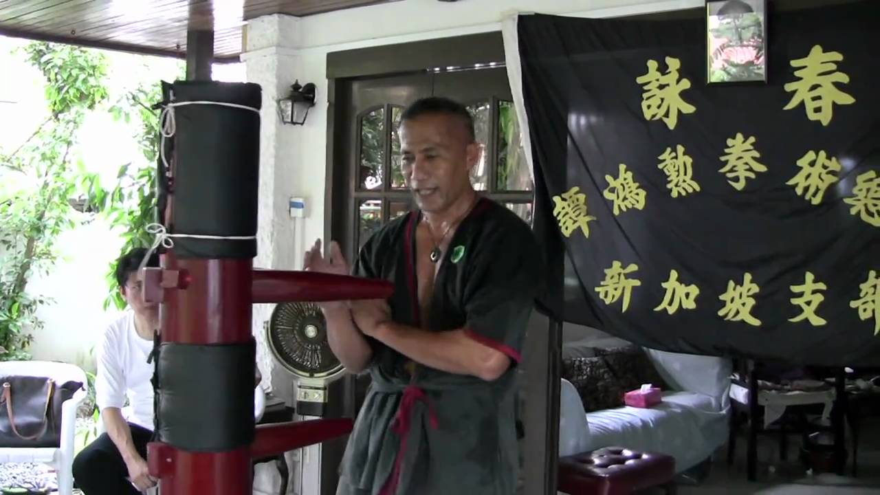 Wing Chun Singapore Wooden Dummy Demonstration - YouTube