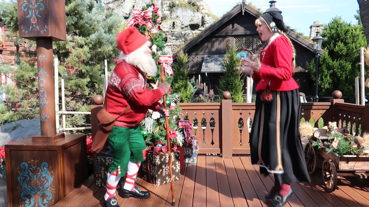 GOD YUL FROM SIGRID AND THE BARN ELF IN EPCOT'S NORWAY - YouTube