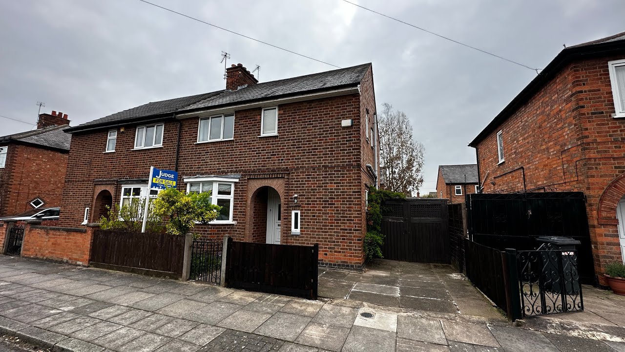 NEVILLE ROAD, WESTERN PARK, LEICESTER - YouTube