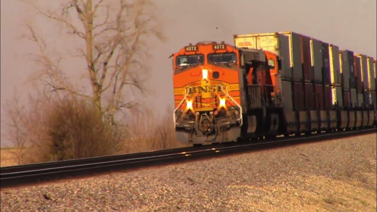 Double Stacks on this BNSF “S” Rolling West Outside Ransom, IL - Chillicothe Subdivision ...