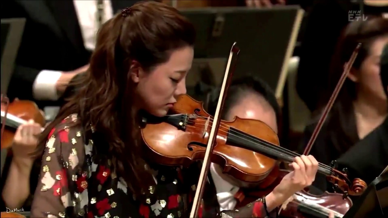 Clara-Jumi Kang: Berg, Violin Concerto - YouTube