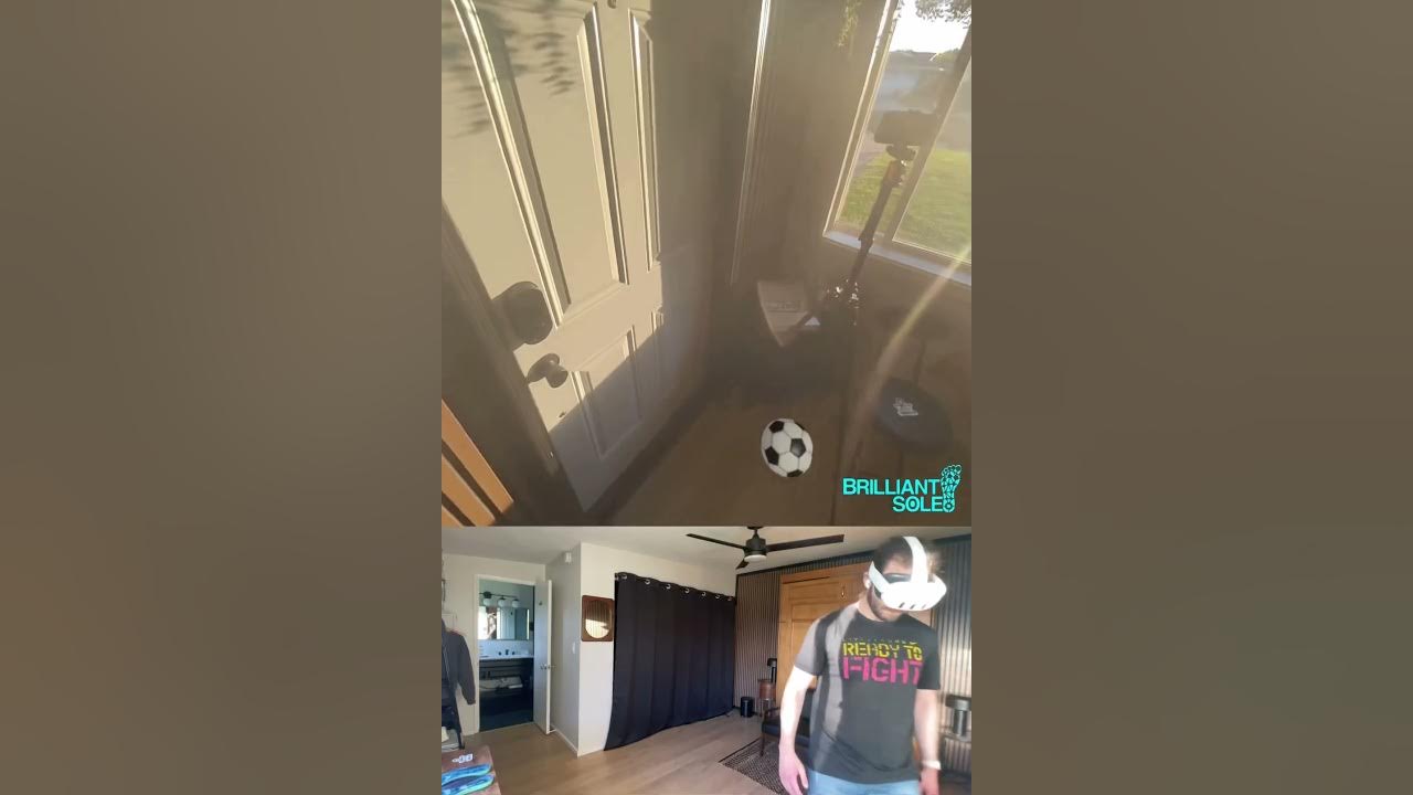 Soccer ball in WebXR | Brilliant Sole JavaScript SDK - YouTube