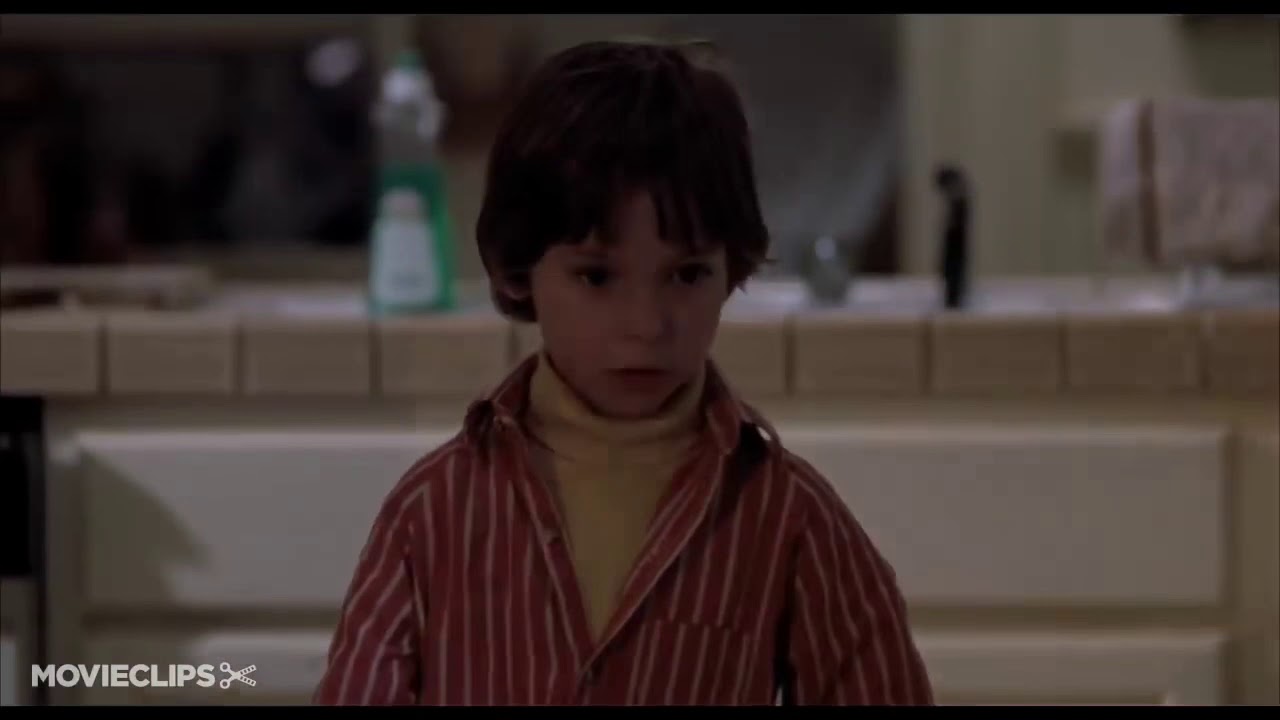 Child’s play 1988 Chucky comes back - YouTube