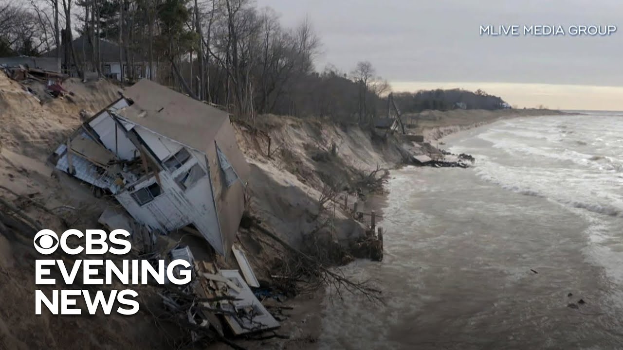 Lake Michigan erosion has homes crumbling into the water - YouTube