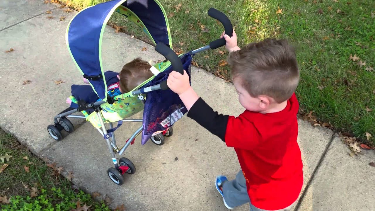 Big Brother pushes Charlie's stroller 10-14-15 - YouTube