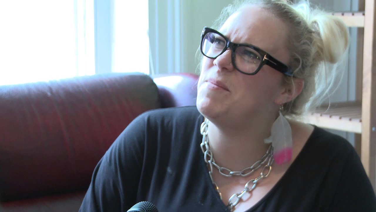 Carly Smallman - Edinburgh Fringe 2014 | ComComedy - YouTube