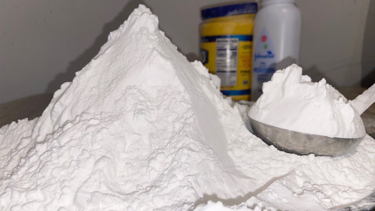 eating baby powder sounds big spoonfuls asmr (dusty,powdery, loud ...