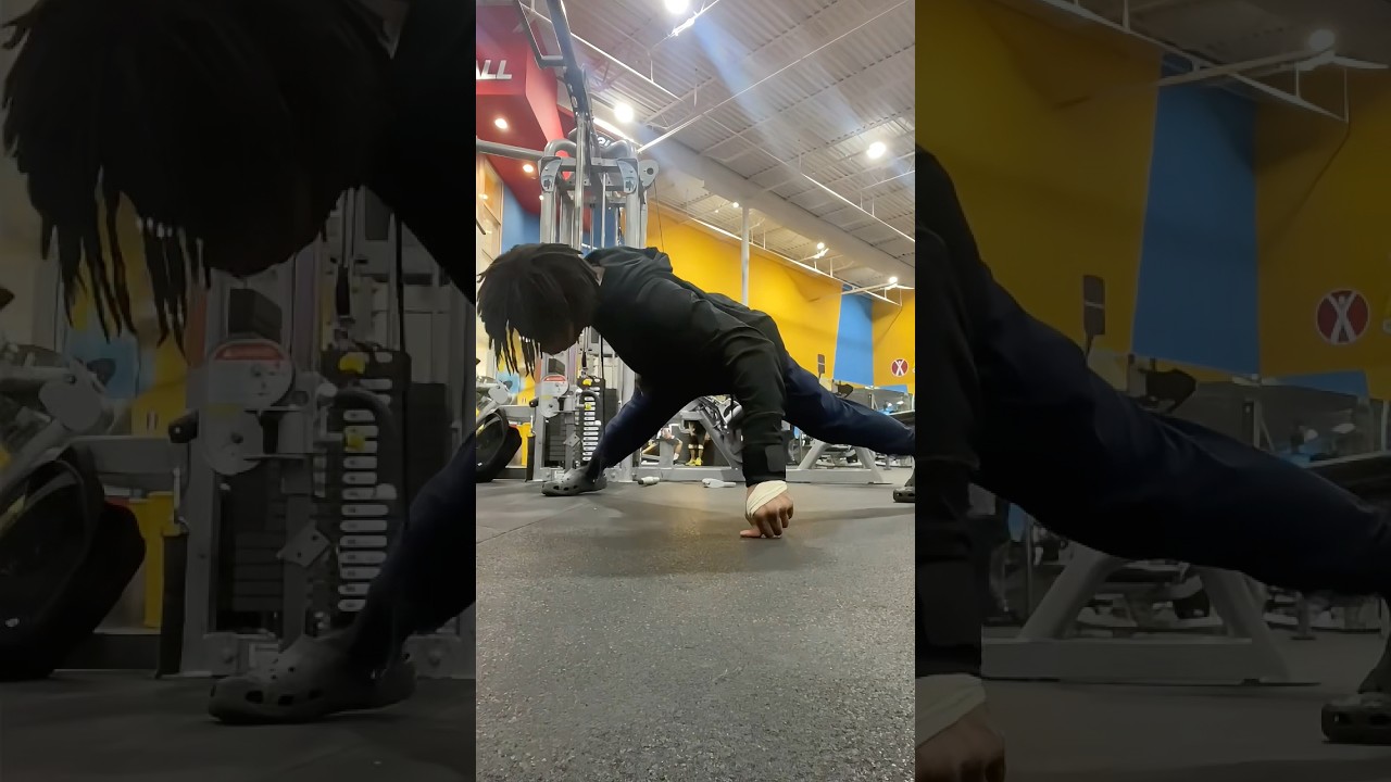 Muscle ups x one arm thumb push ups #gym #calisthenics #workout # ...