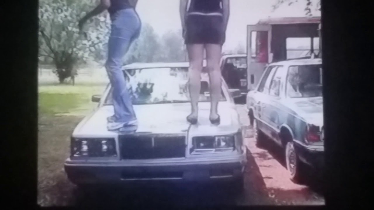 Roxy and Mandy on Chrysler 3 - YouTube