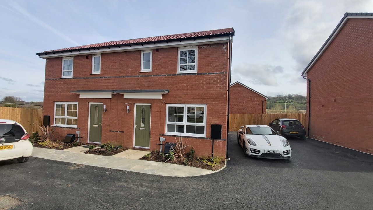 New Orchard Avenue, Matson, Gloucester - YouTube