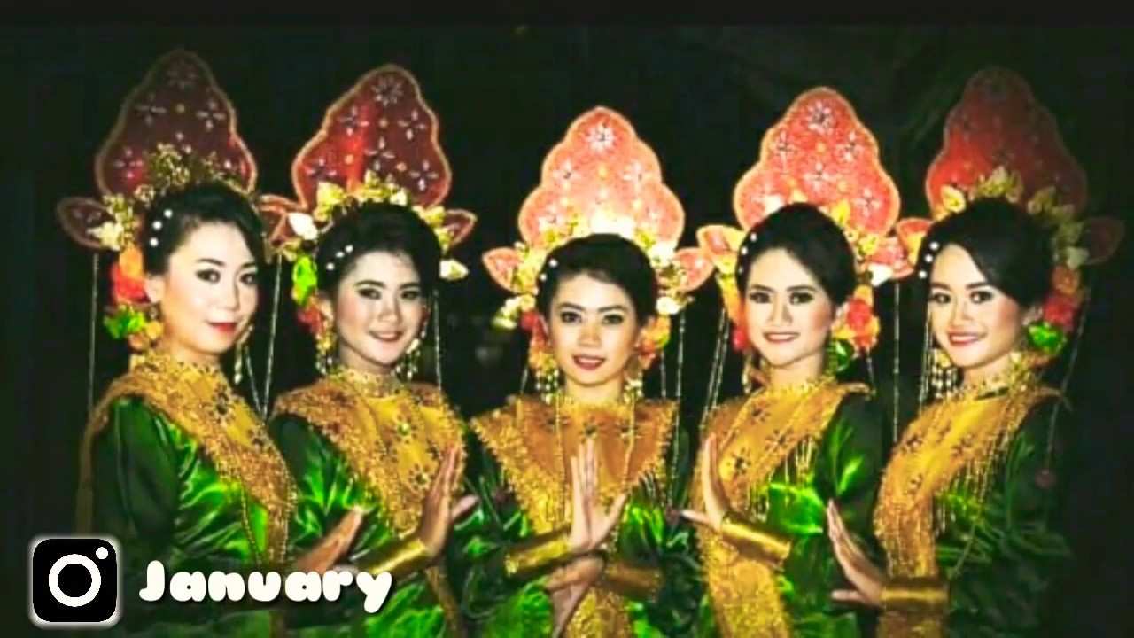 Tarian{`` Pesta panen``} oleh oleh Sanggar Seni Tanadong - YouTube