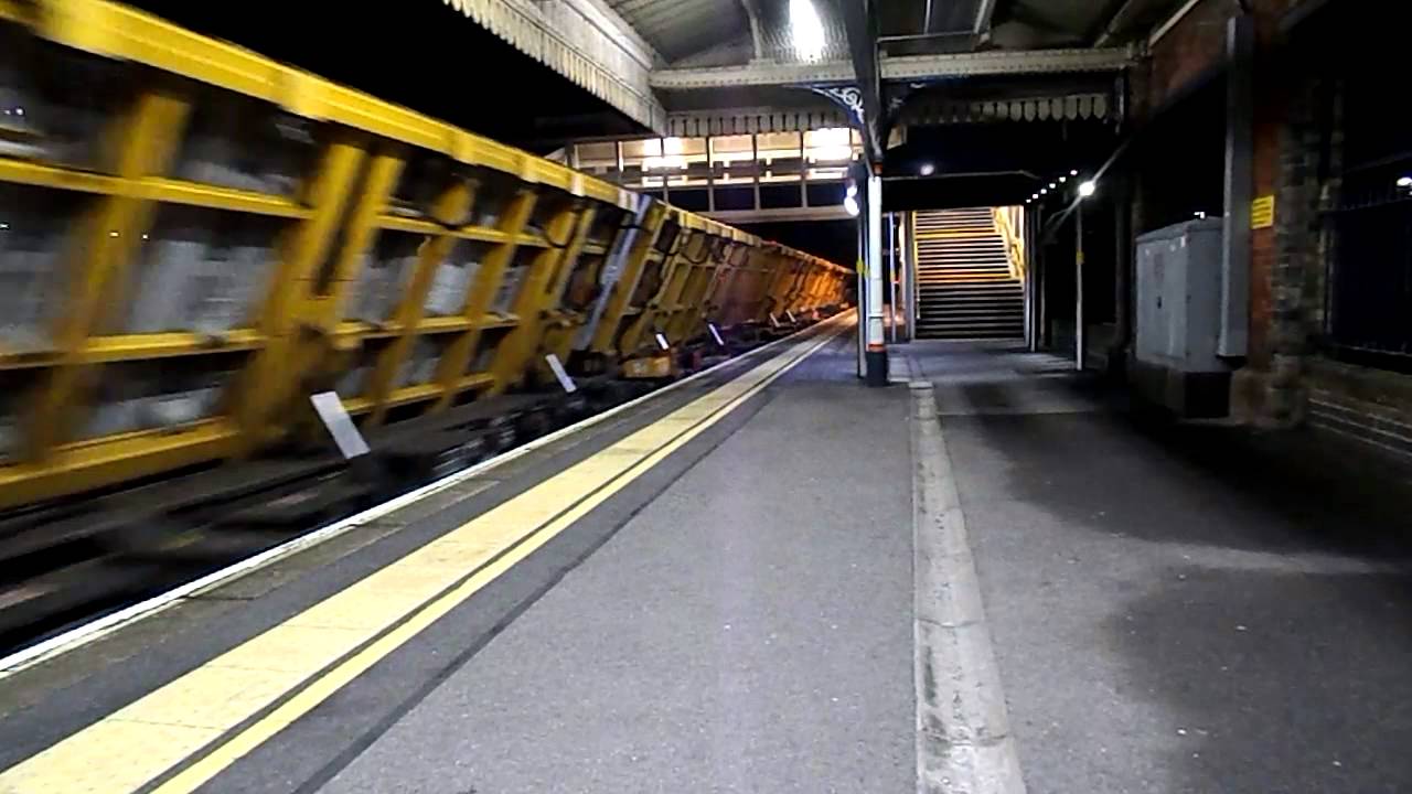 Ews 66069 on 6x07 at fareham train station 9/3/13 - YouTube