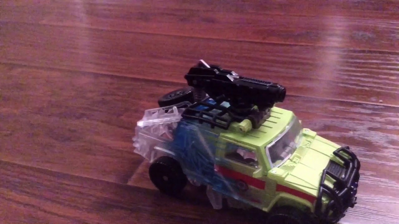 Transformers 2011 Scan Series Deluxe Class Ratchet Stop Motion Review ...